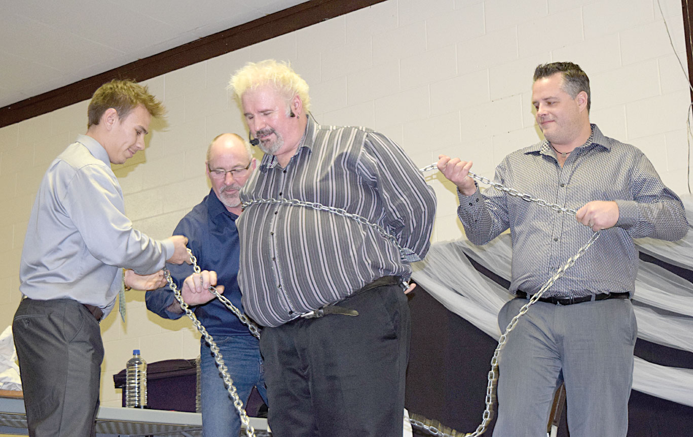 Pool gala night mixes laughter and luck | The Davidson Leader